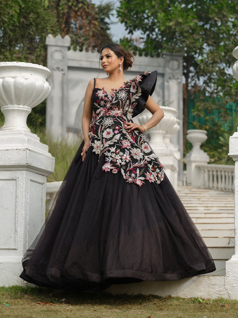 REGAL BLOOM – kikibyishikaagarwal